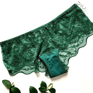 Luxury Underwear Subscription For Women | Curated By Underclub